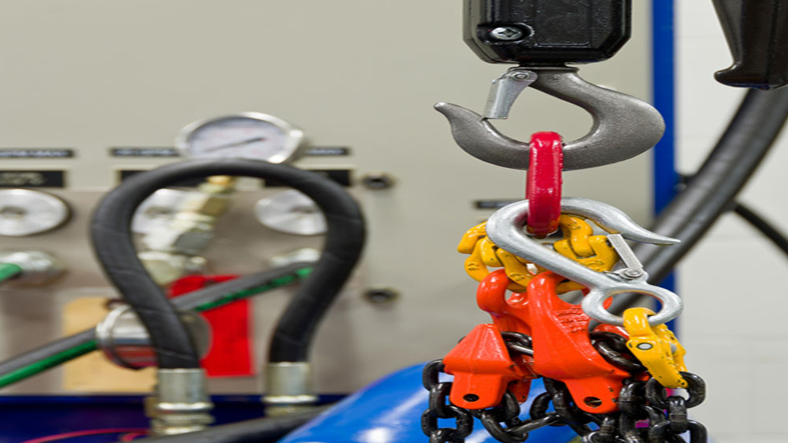 Rigging - Load Weight and Center of Gravity for Schools | Vector Solutions